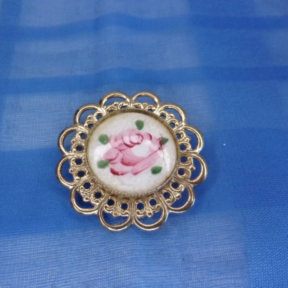 Vintage | Jewelry | Pink Rose Filigree Frame Gold Round Pin Brooch ...